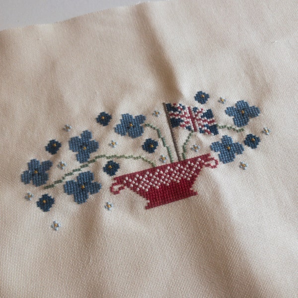 Holy! Holy! Holy! Primitive Cross Stitch Pattern, Nativity Cross Stitch ...