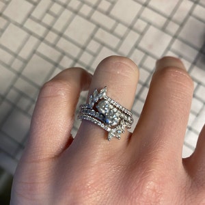 Unique Double Curved Moissanite Wedding Band Solid Gold Moissanite Ring ...