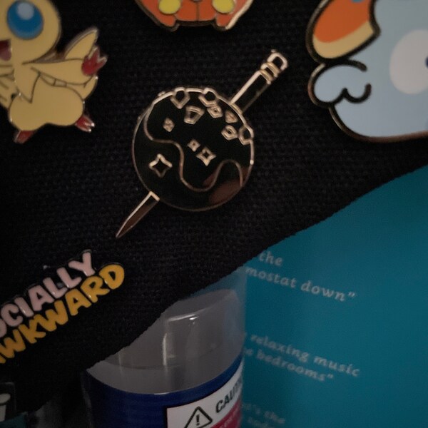 Splatoon 2 Octo Expansion Golden Toothpick Enamel Pin - Etsy