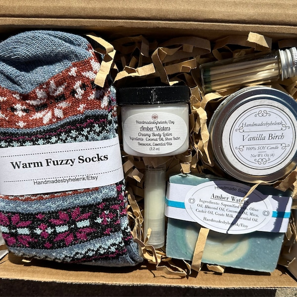 Blueberry Muffin Bath Gift Box, Holiday Gift Bags, Soap and Sock Gift ...