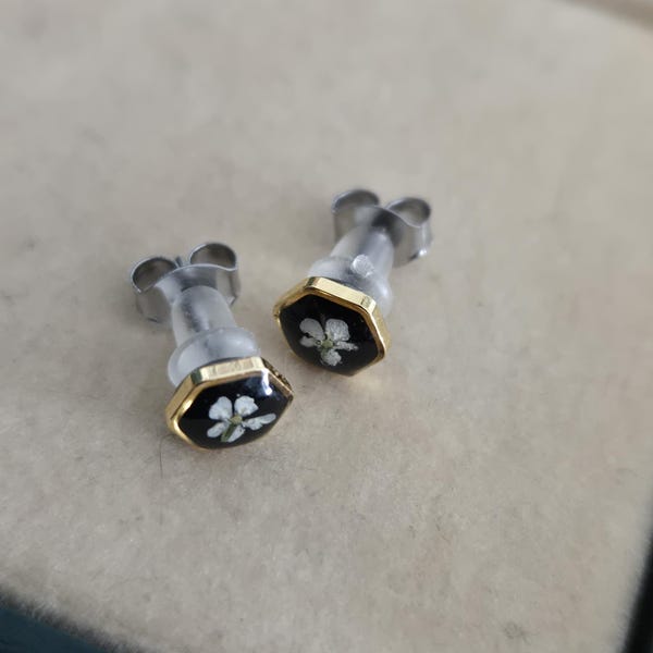 Tiny Pressed Flower Earrings, Light Pink Dry Flower Studs, Hypoallergenic Titanium, Botanical ...