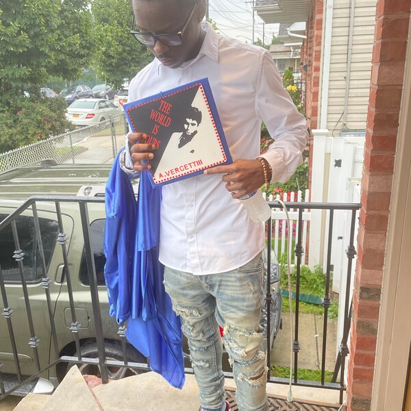 Grad Cap Topper the World is Yours - Scarface , Graduation Cap ...