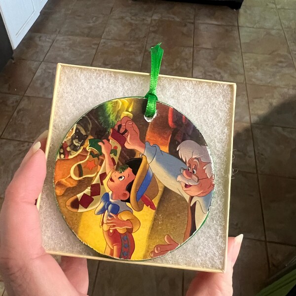 Eric Carle: the Very Hungry Caterpillar (2) Upcycled Book Pages ...