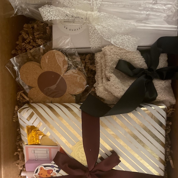 Book Blind Date Gift Set Box Without the Book Lover Club Bookish ...