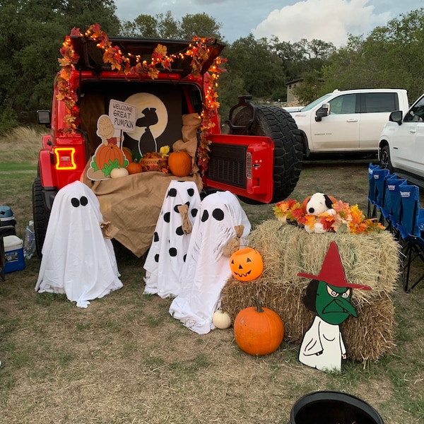 Peanuts Yard Art/ Outdoor Decor/it’s the Great Pumpkin Charlie Brown ...