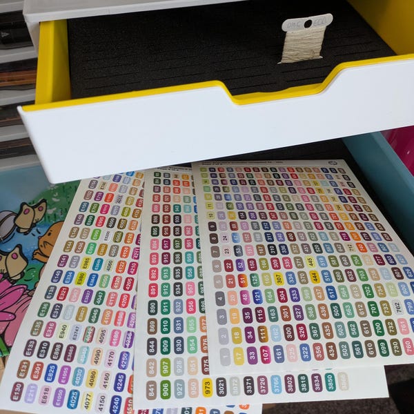 SAMPLE DMC 3mm Acrylic Bobbin With Printed Number and Colours - 1 ...