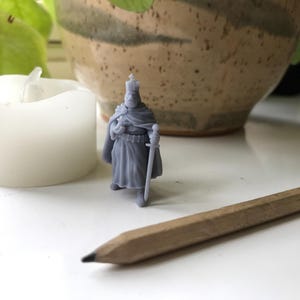 Yellow Cultist D&D Villain 3D Printed Resin Miniature by Astland 3D ...