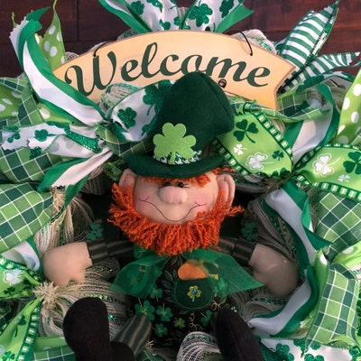 St. Patrick's Day Leprechaun St. Patricks Day Decoration Leprechaun ...