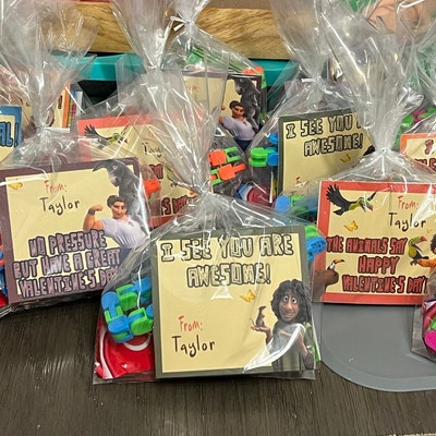 FNAF Security Badge Personalized Badge Security Breach Freddy Fazbear ...