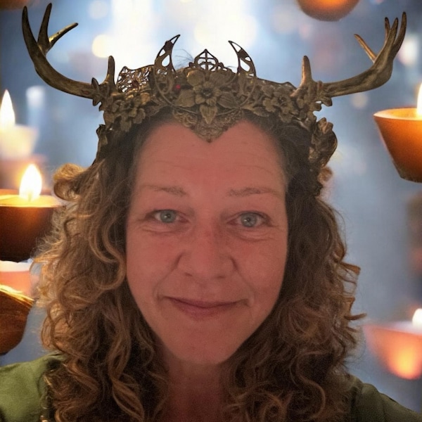 Demonic Headwear: Gothic Crown, Satanic Horns, Devil Cosplay, Fantasy ...