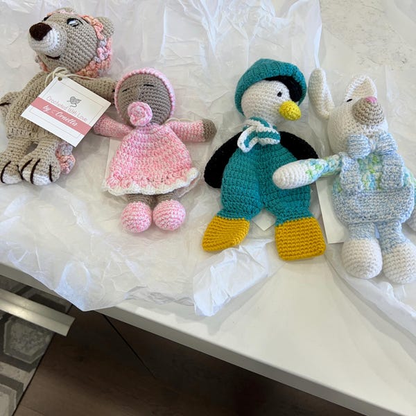 Bombo the Bumblebee, Ring Crochet Pattern- Donut Ring Plushie Toy ...