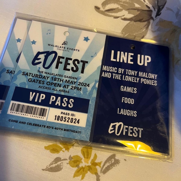 Personalised Festival Style VIP Pass & Lanyard Invitations Invites ...