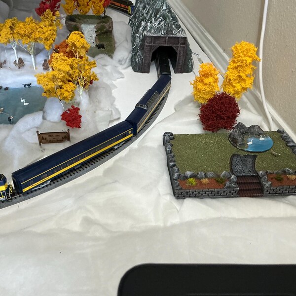 HALLOWEEN Fall Village Display Platform for Lemax / Department 56 ...