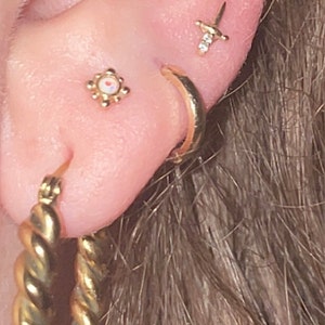 14K Solid Gold Hinged Cartilage Hoop Tragus Helix Conch Hoops - Etsy