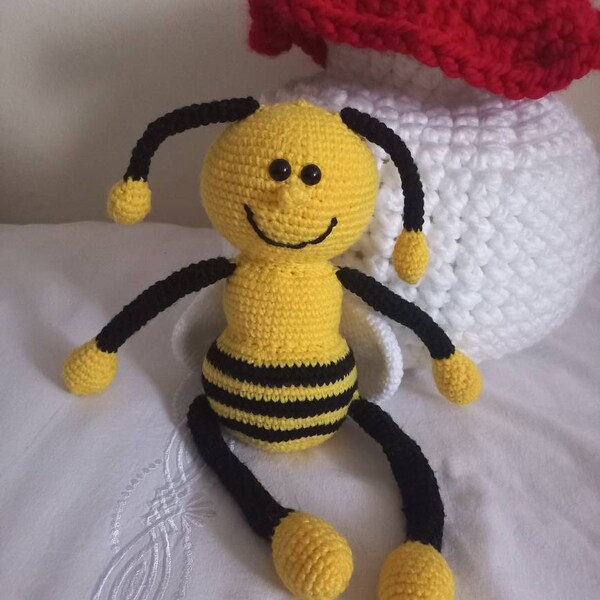 Easy Pattern Crochet Bee With Long Legs Bumblebee Amigurumi Pattern PDF ...