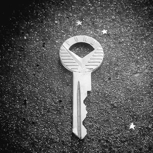 Amelia Earhart Key 1581 1960's Vintage Suitcase Key - Etsy