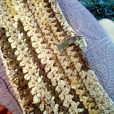 Rag Rug Fabric Strips Toothbrush Rug Yarn Banner Strips Amish Knot ...