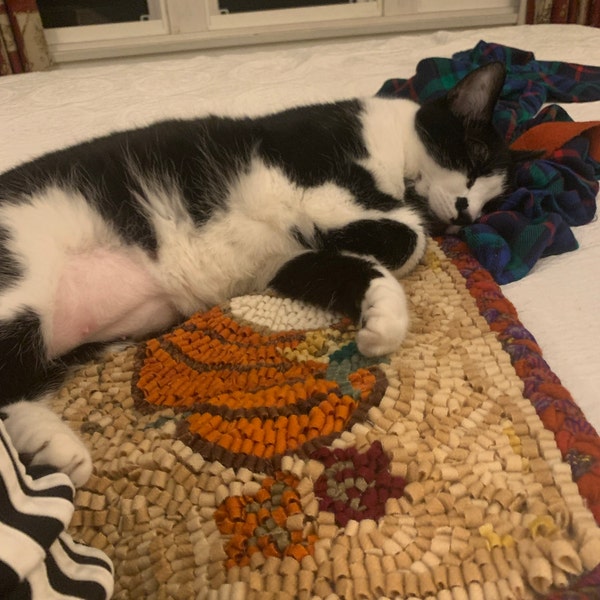 Beginner Primitive Rug Hooking Kit, Hooked, Sheep and Posies, Linen ...