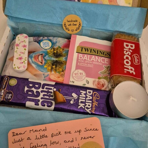 GIRLS TREAT BOX, Little Girls Birthday Gift Box, Pamper Hamper for ...