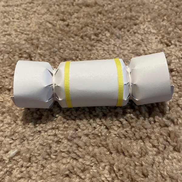 Runescape Inspired Max Stack of Gold Coins/gp + Rare Figurine, OSRS ...