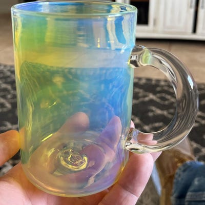 Color Changing Wine Glass Handblown Borosilicate Glass Elevated ...