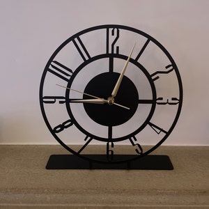 Desk Clock , Modern Square Roman Numbers Metal Black Desk Shelf O'clock ...