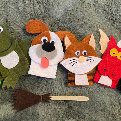 Room on the Broom Finger Puppet Set - Etsy