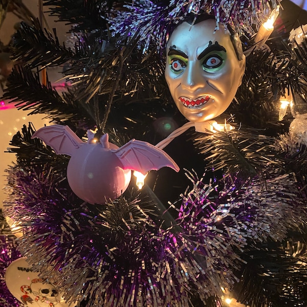 Bat Bauble Tree Ornament • Gothic Holiday Home Decor • 3D Printed - Etsy