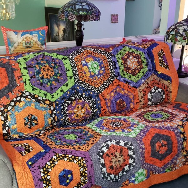 NEW Handmade 60"x 76" Halloween Skeleton Quilt - Etsy