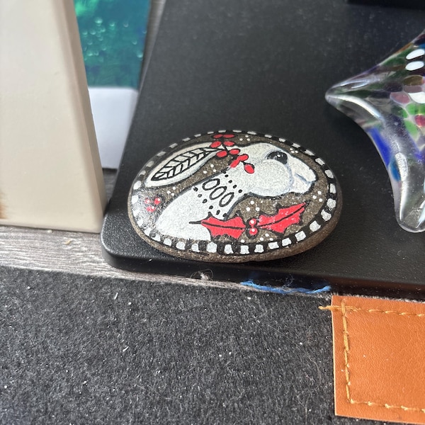 Lovely Hand Painted Scottish Thistle Pebble Flower of Scotland Stone ...