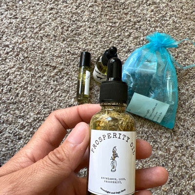 Prosperity Oil Spell Oil Luck Oil Money Oil Anointing Oil - Etsy