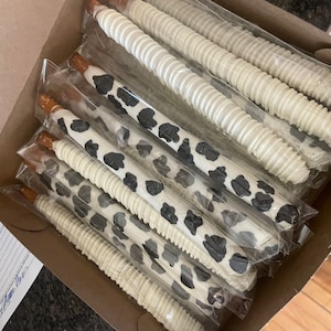 1 Dozen Cow Print Cake Pops/1 Dozen Cow Print Pretzels. Mix of Cow ...