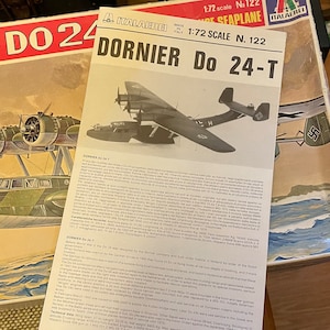 Vintage Revlon Compact 2” Pressed Powder Touch and Glow Translucent ...