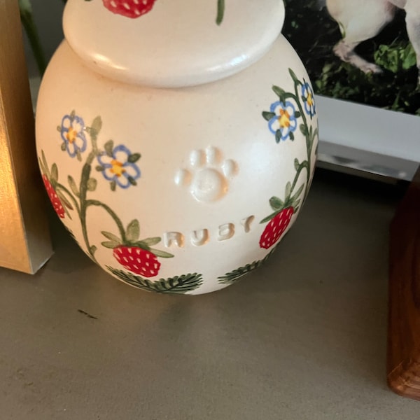 Strawberries Cat Urn, Wild Strawberries Dog Urn for Animals, Floral - Etsy