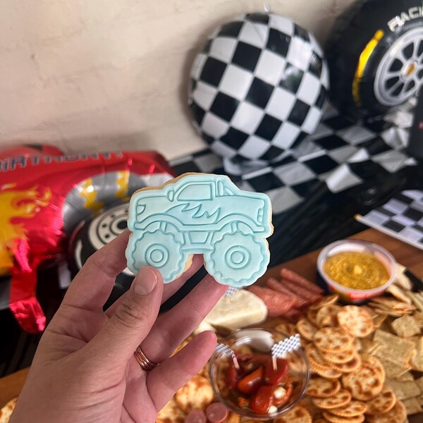 Gym Workout Muscles Cookie Cutter and Embosser Stamp Set - Etsy