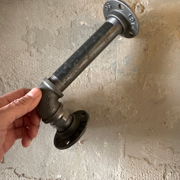 Industrial Iron Pipe Shelf Brackets Wall Mounted Shelving Support Pair ...