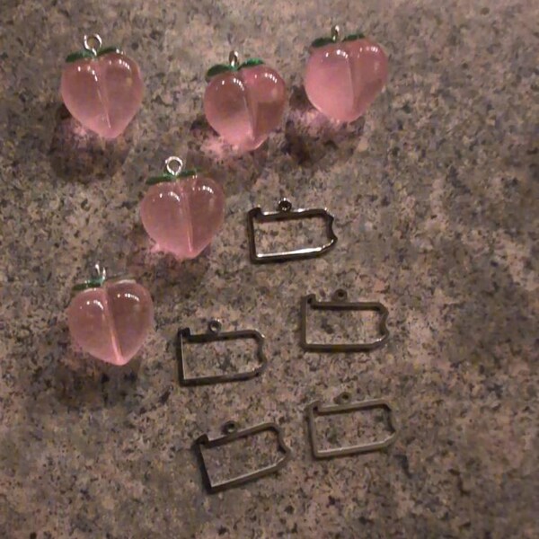 5 Red Lips Buttons, Red Lips, Face Buttons, Red Buttons, Plastic Lips ...