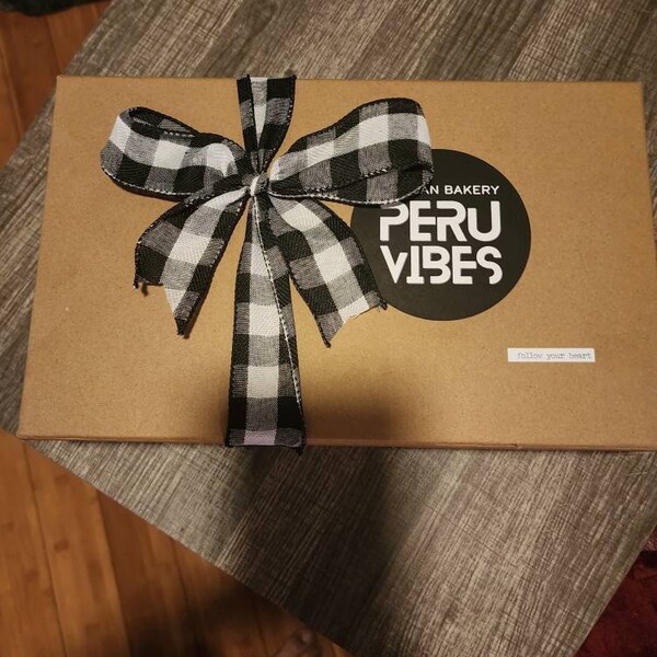 Gourmet Peruvian Sweets Variety Gift Box Includes Classic Alfajores ...