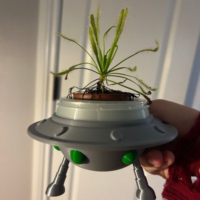 UFO Hanging Planter Flying Saucer Indoor Planter Cool Home Decor - Etsy