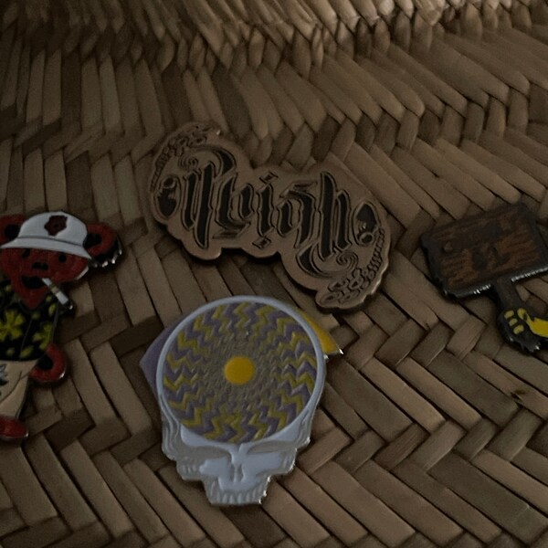 Unofficial FFTM Pyramizzle Swizzle Pin - Etsy