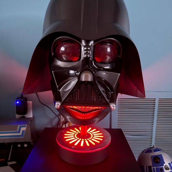 Battlestar Galactica Helmet Display Stand Black Finish Cylon Centurion ...