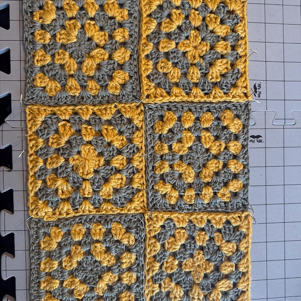 Crochet Granny Square AirPod Case, Small Pounc Pattern, Crochet AirPod ...