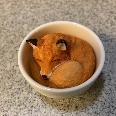 Miniature Red Fox Figurine Sleep in Teacup. Handmade Resin Teacup Fox ...
