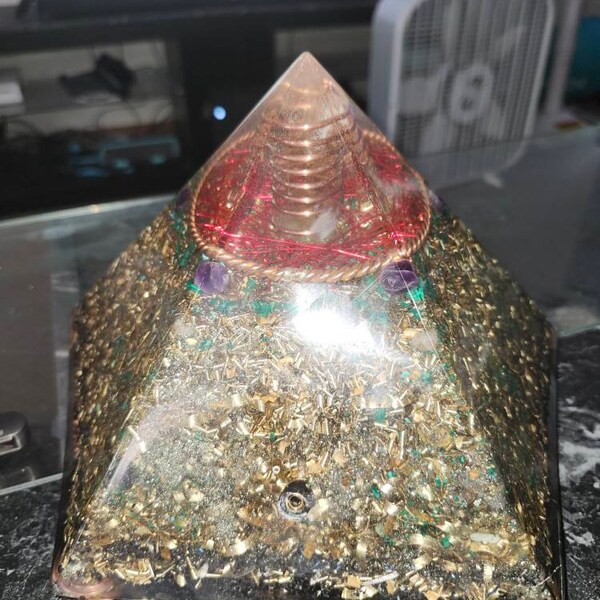 Orgonite, Orgone Generator, Orgone Pyramid, Pentagon Pyramid, Aragonite ...