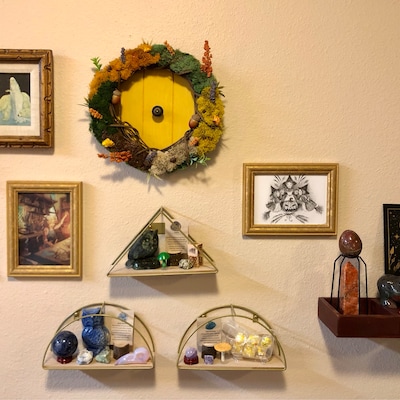 Wand Display Mount for Witches and Wizards Hand-crafted Wall Hanger - Etsy