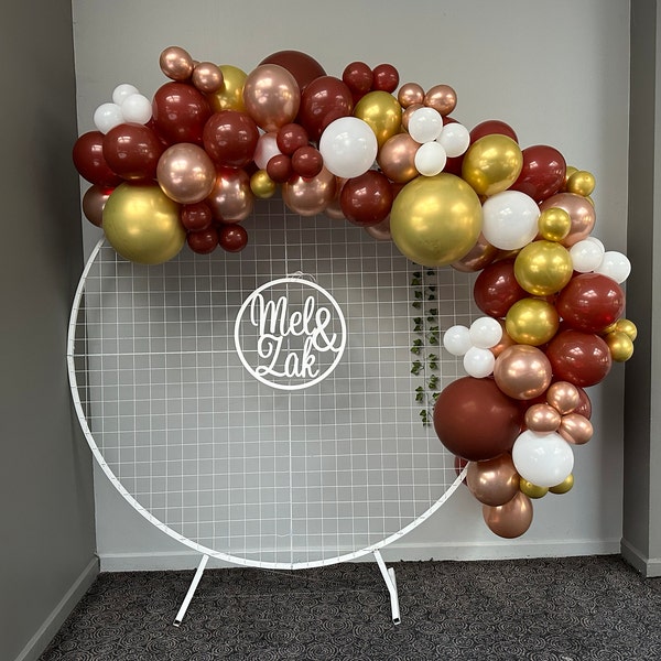 Personalised Wooden Hoop Sign for Wedding / Engagement - Custom Names ...