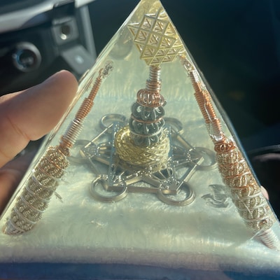Orgone® Pyramid Metatron Light Body Accelerator Orgonite® Pyramid With ...