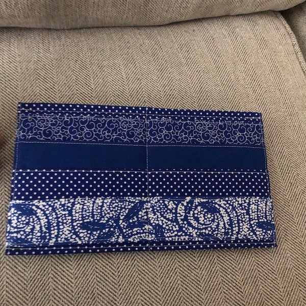 Standing Fabric Holder, Black & Red Bloom, 4 Pocket Rows, Bingo Tabs ...