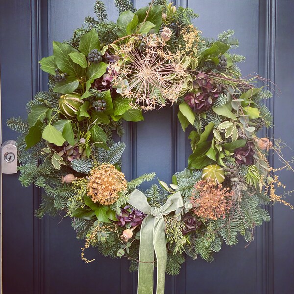 PRE-ORDER Fresh Christmas Wreath: Contemporary Xmas Wreath, Front Door ...
