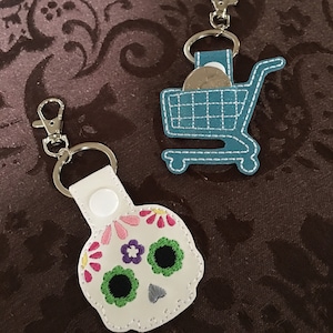 Sugar Skull Keychain - Day of the Dead Keychain - Skull Keychain ...